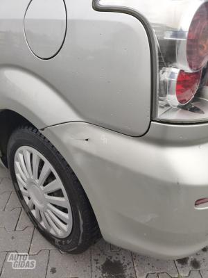 Toyota Corolla Verso 2004 Kauņa, ar dzinēja tilpumu 2.00 L un nobraukumu 281 tūkst. km par 1200 €, foto 7 vietnē AUTOMOTO.COM.LV