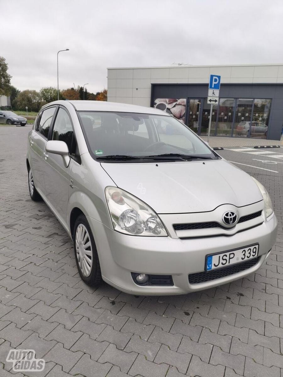 Toyota Corolla Verso 2004 Kauņa, ar dzinēja tilpumu 2.00 L un nobraukumu 281 tūkst. km par 1200 €, foto 8 vietnē AUTOMOTO.COM.LV