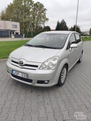 Toyota Corolla Verso 2004 Kauņa, ar dzinēja tilpumu 2.00 L un nobraukumu 281 tūkst. km par 1200 €, foto 10 vietnē AUTOMOTO.COM.LV