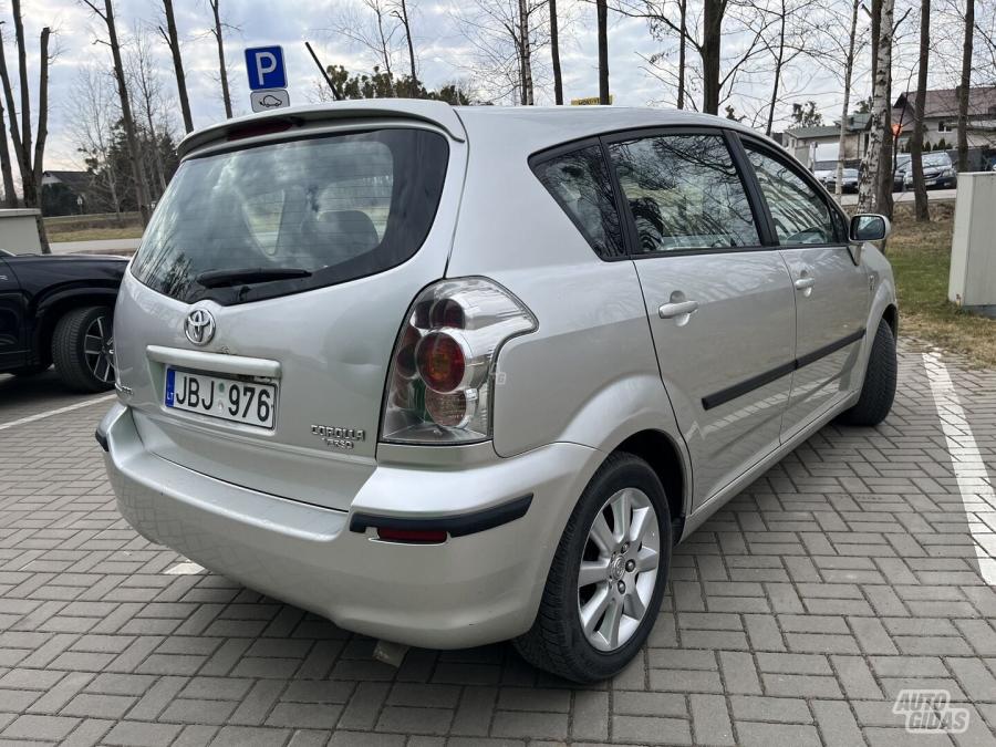 Toyota Corolla Verso 2005 Kauņa, ar dzinēja tilpumu 2.00 L un nobraukumu 235 tūkst. km par 1500 €, foto 4 vietnē AUTOMOTO.COM.LV