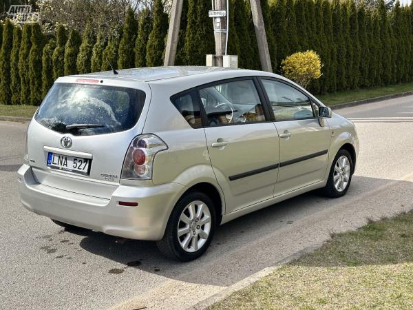 Toyota Corolla Verso 2005 Viļņa, ar dzinēja tilpumu 1.80 L un nobraukumu 205 tūkst. km par 3000 €, foto 3 vietnē AUTOMOTO.COM.LV