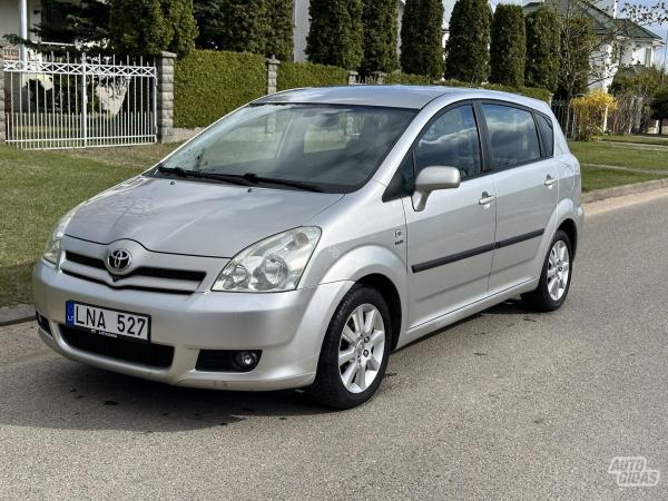 Toyota Corolla Verso 2005 Viļņa, ar dzinēja tilpumu 1.80 L un nobraukumu 205 tūkst. km par 3000 €, foto 7 vietnē AUTOMOTO.COM.LV