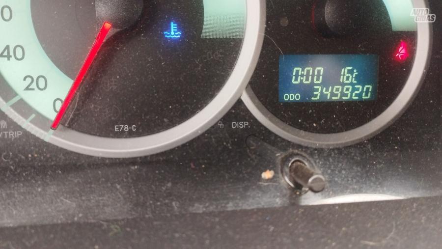 Toyota Corolla Verso 2005 Kauņa, ar dzinēja tilpumu 22.00 L un nobraukumu 350 tūkst. km par 2100 €, foto 7 vietnē AUTOMOTO.COM.LV