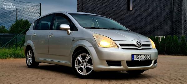 Toyota Corolla Verso 2005 Viļņa, ar dzinēja tilpumu 2.00 L un nobraukumu 354 tūkst. km par 1750 €, foto 1 vietnē AUTOMOTO.COM.LV