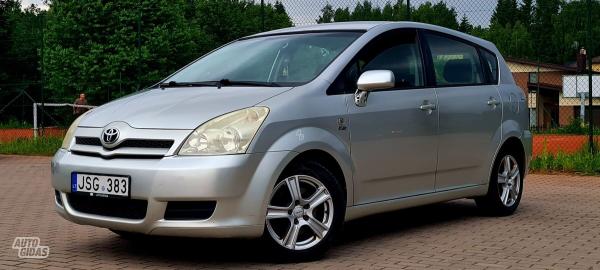 Toyota Corolla Verso 2005 Viļņa, ar dzinēja tilpumu 2.00 L un nobraukumu 354 tūkst. km par 1750 €, foto 2 vietnē AUTOMOTO.COM.LV