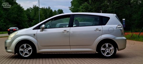 Toyota Corolla Verso 2005 Viļņa, ar dzinēja tilpumu 2.00 L un nobraukumu 354 tūkst. km par 1750 €, foto 5 vietnē AUTOMOTO.COM.LV