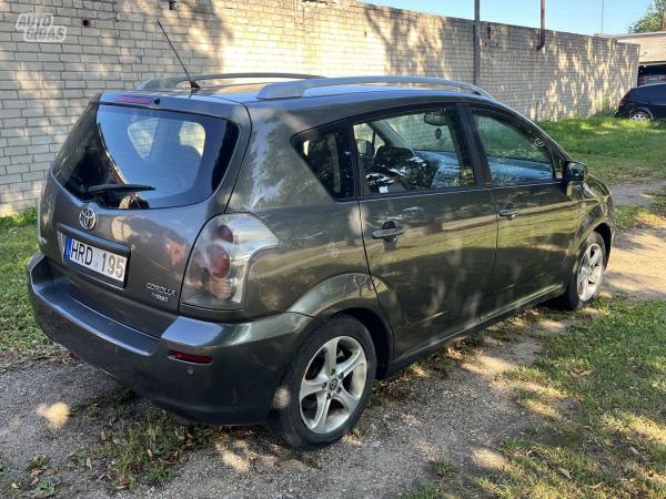 Toyota Corolla Verso 2005 Jonava, ar dzinēja tilpumu 2.00 L un nobraukumu 291 tūkst. km par 1650 €, foto 4 vietnē AUTOMOTO.COM.LV