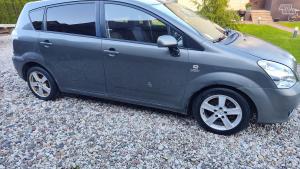 Toyota Corolla Verso 2005 in Marijampole, with an engine capacity of 2.20 L and mileage of 390 thousand km for 500 €, photo 7 on AUTOMOTO.COM.LV
