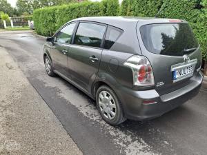 Toyota Corolla Verso 2005 Mažeikiai, ar dzinēja tilpumu 2.00 L un nobraukumu 316 tūkst. km par 1250 €, foto 4 vietnē AUTOMOTO.COM.LV