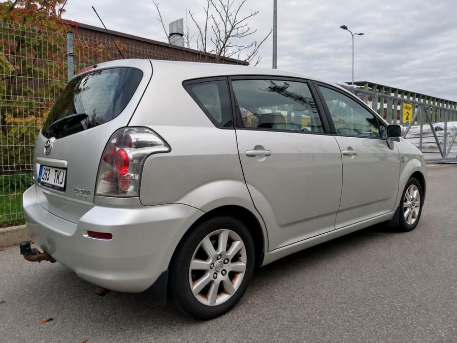 Toyota Corolla Verso 2005 Tartu, ar dzinēja tilpumu 2.00 L un nobraukumu 354 tūkst. km par 1390 €, foto 12 vietnē AUTOMOTO.COM.LV