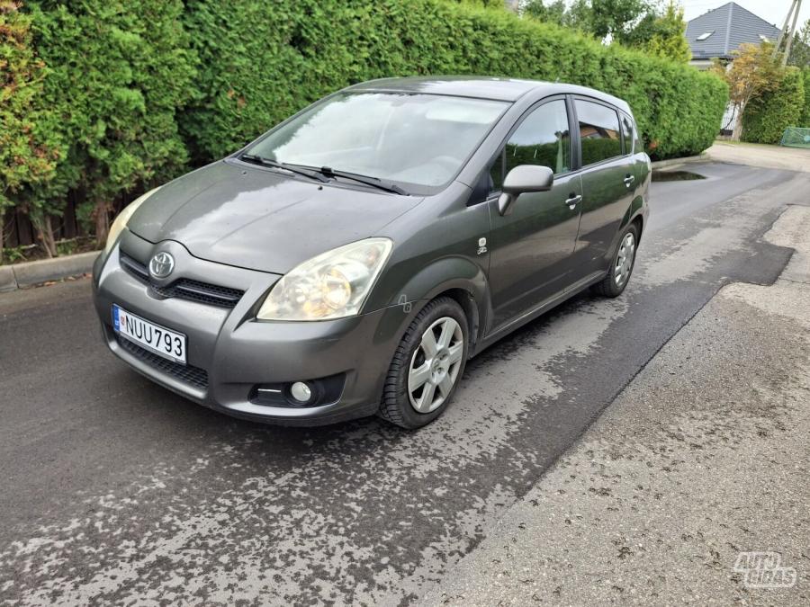 Toyota Corolla Verso 2005 Mažeikiai, ar dzinēja tilpumu 2.00 L un nobraukumu 285 tūkst. km par 1450 €, foto 1 vietnē AUTOMOTO.COM.LV