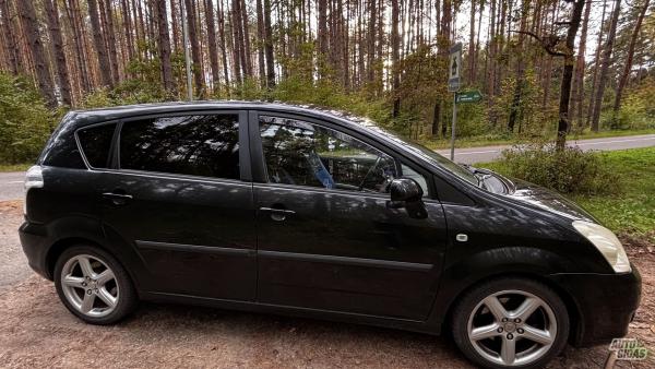 Toyota Corolla Verso 2005 Kauņa, ar dzinēja tilpumu 2.20 L un nobraukumu 337 tūkst. km par 2200 €, foto 4 vietnē AUTOMOTO.COM.LV