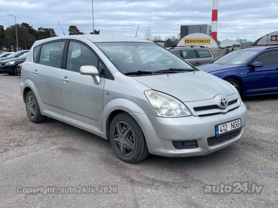 Toyota Corolla Verso 2006 Tallina, ar dzinēja tilpumu 2.20 L un nobraukumu 351 tūkst. km par 1400 €, foto 2 vietnē AUTOMOTO.COM.LV