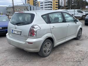 Toyota Corolla Verso 2006 Tallina, ar dzinēja tilpumu 2.20 L un nobraukumu 351 tūkst. km par 1400 €, foto 3 vietnē AUTOMOTO.COM.LV