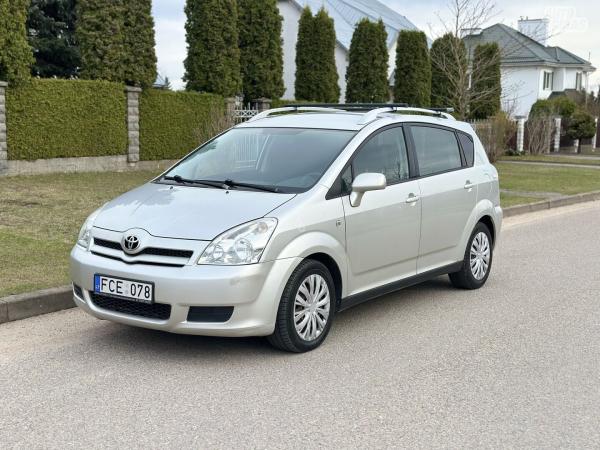 Toyota Corolla Verso 2006 Viļņa, ar dzinēja tilpumu 2.20 L un nobraukumu 220 tūkst. km par 1700 €, foto 1 vietnē AUTOMOTO.COM.LV