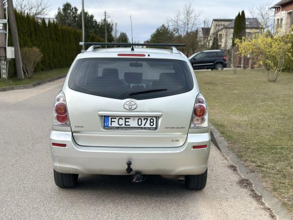 Toyota Corolla Verso 2006 Viļņa, ar dzinēja tilpumu 2.20 L un nobraukumu 220 tūkst. km par 1700 €, foto 6 vietnē AUTOMOTO.COM.LV