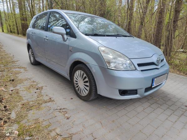 Toyota Corolla Verso 2006 Viļņa, ar dzinēja tilpumu 2.00 L un nobraukumu 306 tūkst. km par 800 €, foto 3 vietnē AUTOMOTO.COM.LV