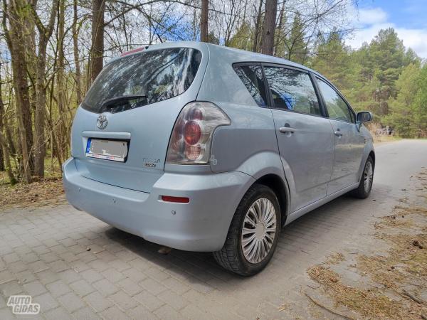 Toyota Corolla Verso 2006 Viļņa, ar dzinēja tilpumu 2.00 L un nobraukumu 306 tūkst. km par 800 €, foto 5 vietnē AUTOMOTO.COM.LV