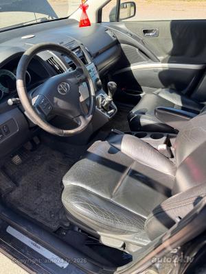 Toyota Corolla Verso 2006 Tallina, ar dzinēja tilpumu 2.20 L un nobraukumu 0 tūkst. km par 2100 €, foto 5 vietnē AUTOMOTO.COM.LV