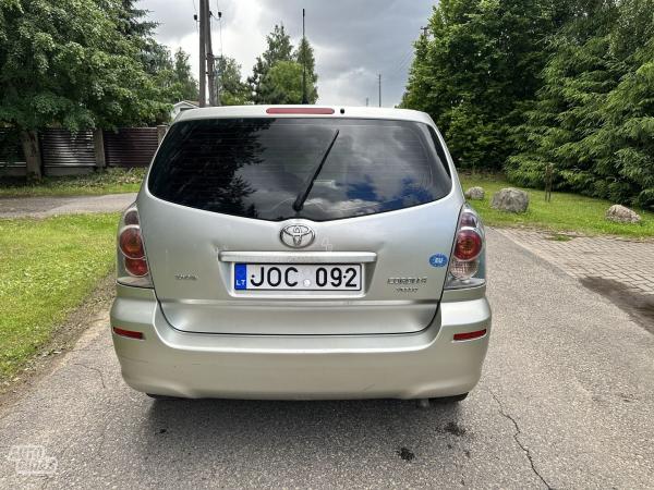 Toyota Corolla Verso 2006 in Vilnius, with an engine capacity of 2.00 L and mileage of 223 thousand km for 1800 €, photo 6 on AUTOMOTO.COM.LV