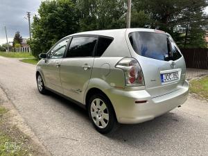 Toyota Corolla Verso 2006 in Vilnius, with an engine capacity of 2.00 L and mileage of 223 thousand km for 1800 €, photo 8 on AUTOMOTO.COM.LV
