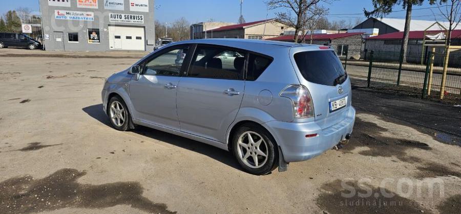Toyota Corolla Verso 2006 Rīga, ar dzinēja tilpumu 2.20 L un nobraukumu 494 tūkst. km par 1000 €, foto 6 vietnē AUTOMOTO.COM.LV