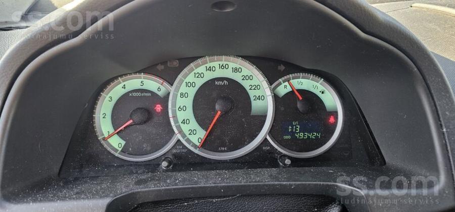 Toyota Corolla Verso 2006 Rīga, ar dzinēja tilpumu 2.20 L un nobraukumu 494 tūkst. km par 1000 €, foto 10 vietnē AUTOMOTO.COM.LV