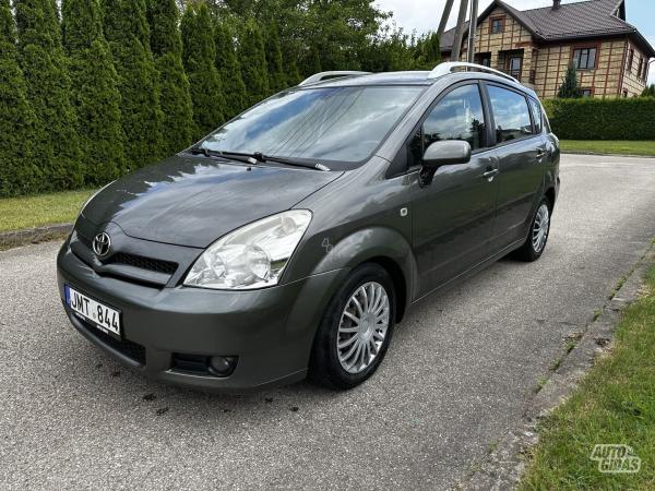 Toyota Corolla Verso 2006 Viļņa, ar dzinēja tilpumu 2.20 L un nobraukumu 320 tūkst. km par 2000 €, foto 1 vietnē AUTOMOTO.COM.LV