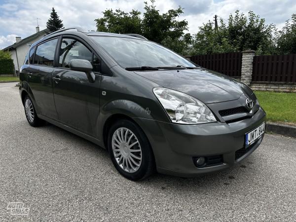Toyota Corolla Verso 2006 Viļņa, ar dzinēja tilpumu 2.20 L un nobraukumu 320 tūkst. km par 2000 €, foto 3 vietnē AUTOMOTO.COM.LV
