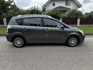 Toyota Corolla Verso 2006 in Vilnius, with an engine capacity of 2.20 L and mileage of 320 thousand km for 2000 €, photo 5 on AUTOMOTO.COM.LV