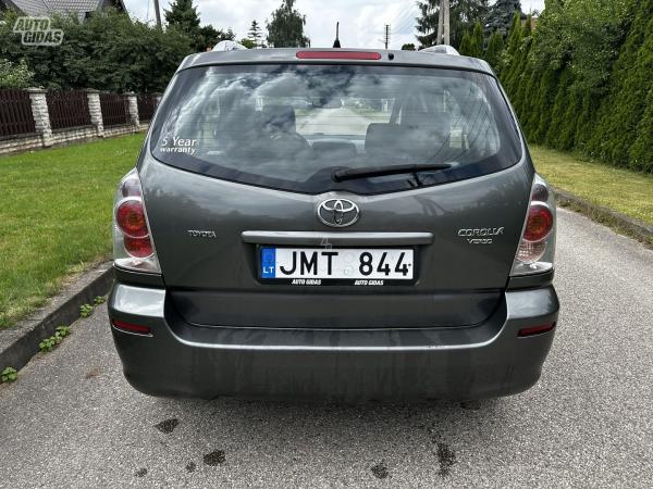 Toyota Corolla Verso 2006 Viļņa, ar dzinēja tilpumu 2.20 L un nobraukumu 320 tūkst. km par 2000 €, foto 6 vietnē AUTOMOTO.COM.LV