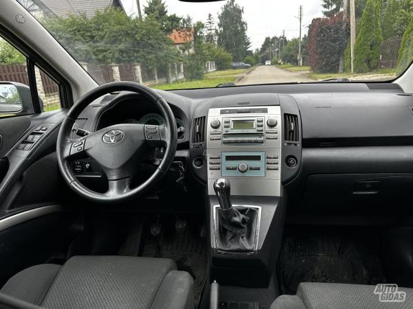 Toyota Corolla Verso 2006 Viļņa, ar dzinēja tilpumu 2.20 L un nobraukumu 320 tūkst. km par 2000 €, foto 9 vietnē AUTOMOTO.COM.LV