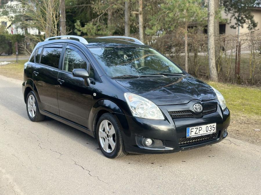 Toyota Corolla Verso 2007 Viļņa, ar dzinēja tilpumu 2.20 L un nobraukumu 320 tūkst. km par 1800 €, foto 3 vietnē AUTOMOTO.COM.LV