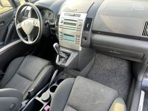 Toyota Corolla Verso 2007 Viļņa, ar dzinēja tilpumu 2.20 L un nobraukumu 320 tūkst. km par 1800 €, foto 10 vietnē AUTOMOTO.COM.LV