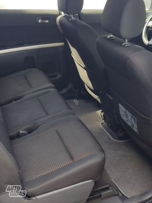 Toyota Corolla Verso 2007 in Vilnius, with an engine capacity of 2.20 L and mileage of 198 thousand km for 3000 €, photo 10 on AUTOMOTO.COM.LV