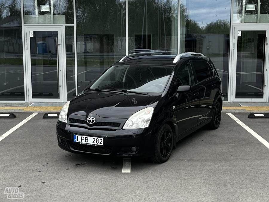 Toyota Corolla Verso 2007 in Alytus, with an engine capacity of 2.20 L and mileage of 309 thousand km for 2200 €, photo 3 on AUTOMOTO.COM.LV
