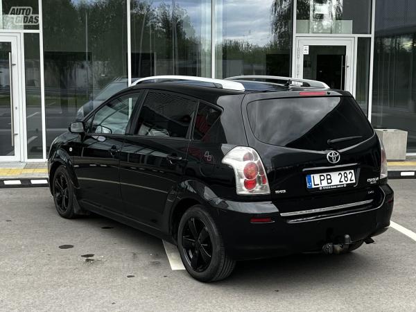 Toyota Corolla Verso 2007 Alīta, ar dzinēja tilpumu 2.20 L un nobraukumu 309 tūkst. km par 2200 €, foto 4 vietnē AUTOMOTO.COM.LV