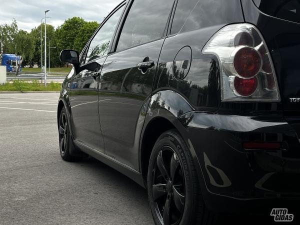 Toyota Corolla Verso 2007 Alīta, ar dzinēja tilpumu 2.20 L un nobraukumu 309 tūkst. km par 2200 €, foto 7 vietnē AUTOMOTO.COM.LV