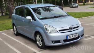 Toyota Corolla Verso 2007 Rīga, ar dzinēja tilpumu 2.20 L un nobraukumu 261 tūkst. km par 3150 €, foto 3 vietnē AUTOMOTO.COM.LV