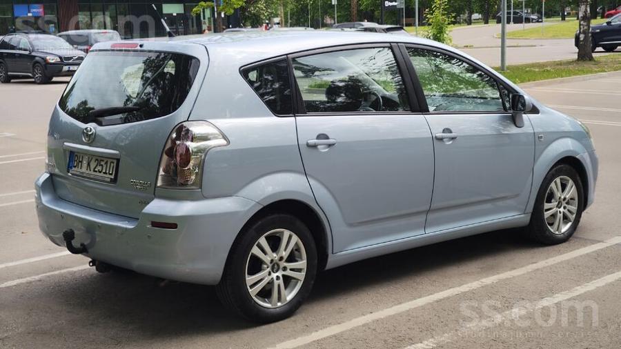 Toyota Corolla Verso 2007 Rīga, ar dzinēja tilpumu 2.20 L un nobraukumu 261 tūkst. km par 3150 €, foto 5 vietnē AUTOMOTO.COM.LV