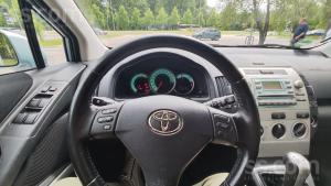 Toyota Corolla Verso 2007 Rīga, ar dzinēja tilpumu 2.20 L un nobraukumu 261 tūkst. km par 3150 €, foto 8 vietnē AUTOMOTO.COM.LV