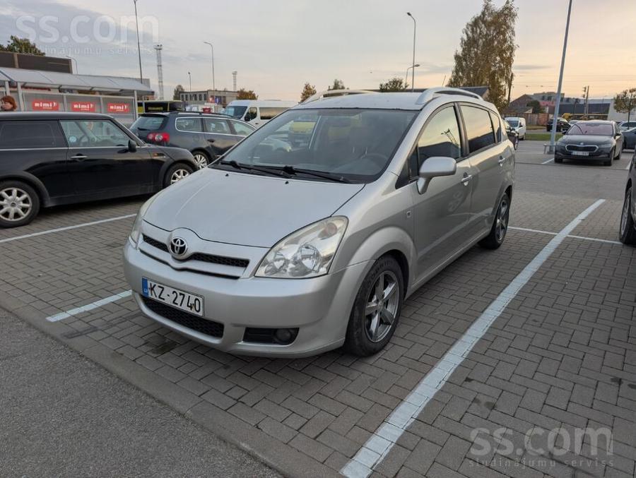 Toyota Corolla Verso 2007 Rīga, ar dzinēja tilpumu 2.20 L un nobraukumu 398 tūkst. km par 1300 €, foto 1 vietnē AUTOMOTO.COM.LV