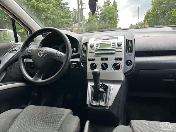 Toyota Corolla Verso 2007 in Vilnius, with an engine capacity of 1.80 L and mileage of 280 thousand km for 2900 €, photo 9 on AUTOMOTO.COM.LV