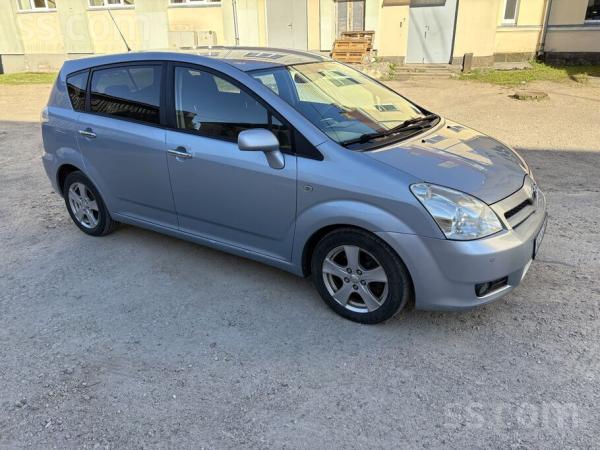 Тойота Королла Версо 2007 в Мадона, объемом двигателя 2.20 л и пробегом 335 тыс. км за 1500 €, фото 1 на AUTOMOTO.COM.LV