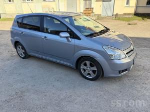Toyota Corolla Verso 2007 in Madona, with an engine capacity of 2.20 L and mileage of 335 thousand km for 1500 €, photo  on AUTOMOTO.COM.LV