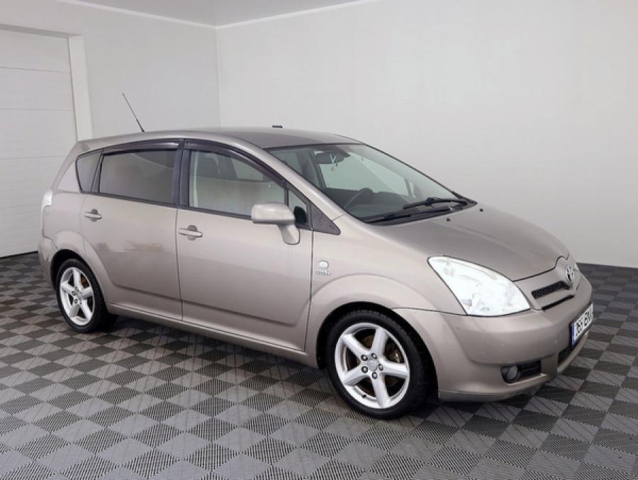 Toyota Corolla Verso 2007 Tallina, ar dzinēja tilpumu 2.20 L un nobraukumu 318 tūkst. km par 499 €, foto 1 vietnē AUTOMOTO.COM.LV