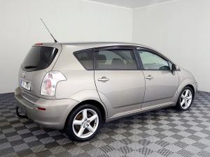 Toyota Corolla Verso 2007 Tallina, ar dzinēja tilpumu 2.20 L un nobraukumu 318 tūkst. km par 499 €, foto 4 vietnē AUTOMOTO.COM.LV