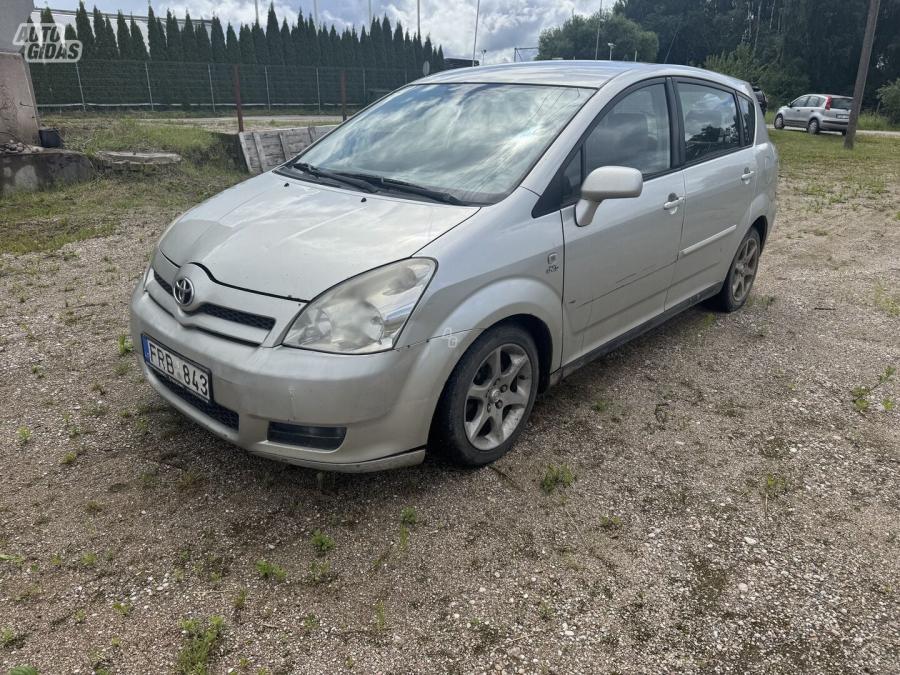 Toyota Corolla Verso 2007 in Vilnius, with an engine capacity of 2.20 L and mileage of 506 thousand km for 950 €, photo 1 on AUTOMOTO.COM.LV