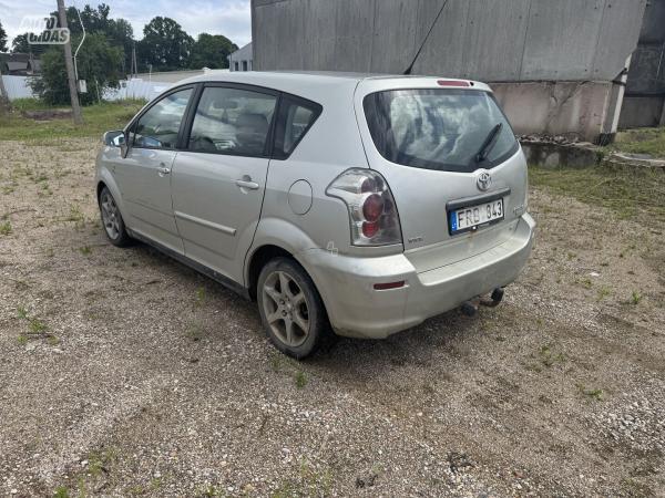 Toyota Corolla Verso 2007 in Vilnius, with an engine capacity of 2.20 L and mileage of 506 thousand km for 950 €, photo 7 on AUTOMOTO.COM.LV