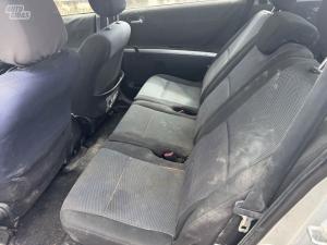 Toyota Corolla Verso 2007 in Vilnius, with an engine capacity of 2.20 L and mileage of 506 thousand km for 950 €, photo 12 on AUTOMOTO.COM.LV